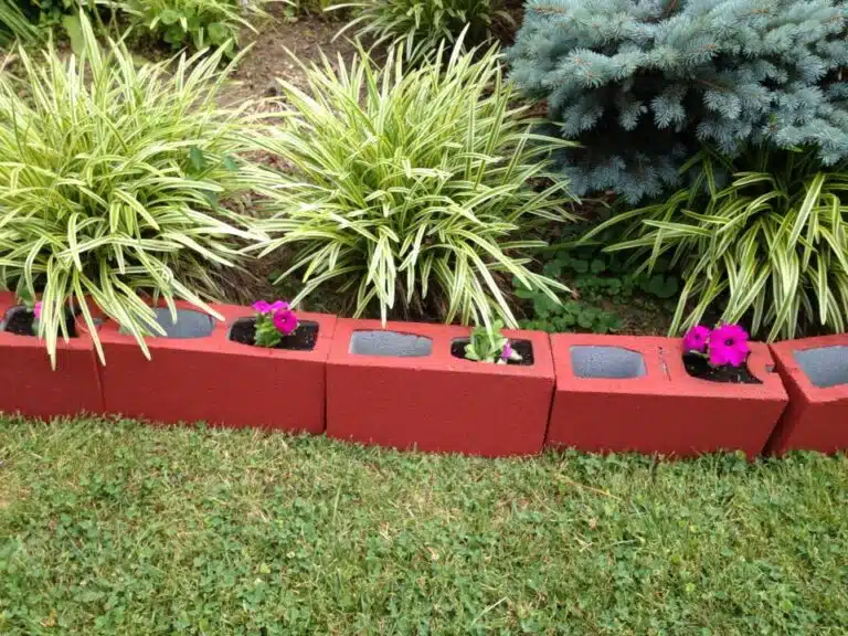 20 Ingenious DIY Cinder Block Garden Ideas - Enthralling Gumption