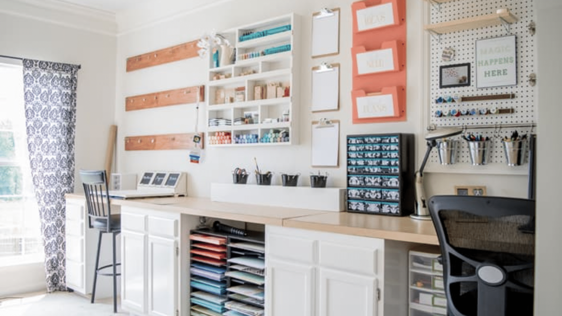 23 DIY Small Craft Room Ideas That Work - Enthralling Gumption
