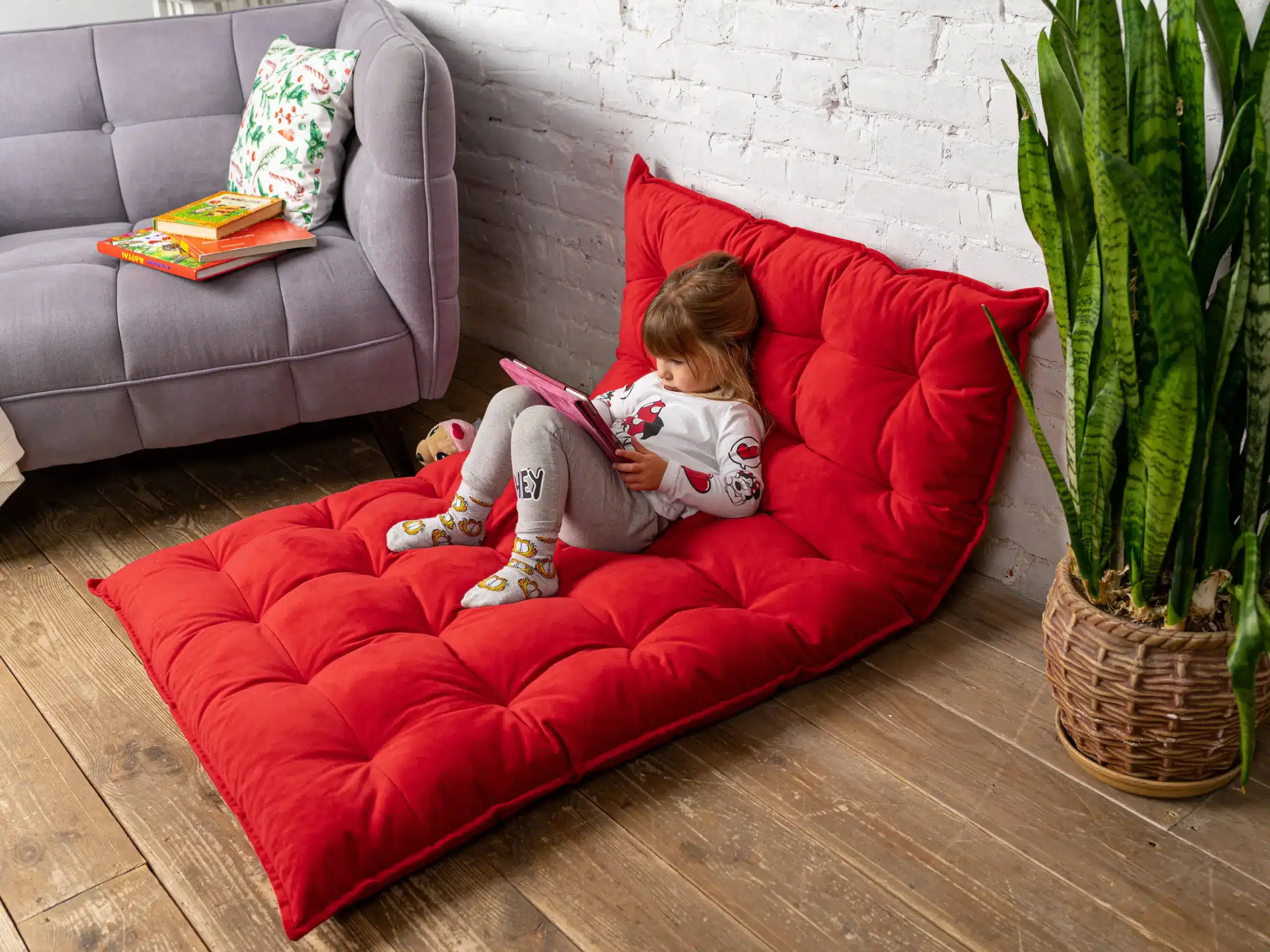 Ultimate Guide to Floor Seating: How Floor Cushions and Hemp Pillows ...